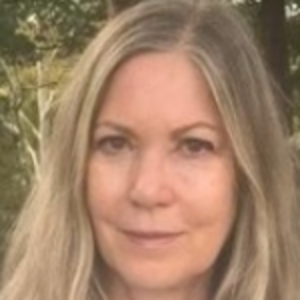 Holly Hardman | AWARD WINNING DOCUMENTARIAN & FOUNDER, GOBBO FILMS