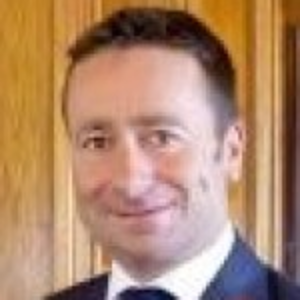 Jonathan Raggett | MANAGING DIRECTOR OF RED CARNATION HOTELS